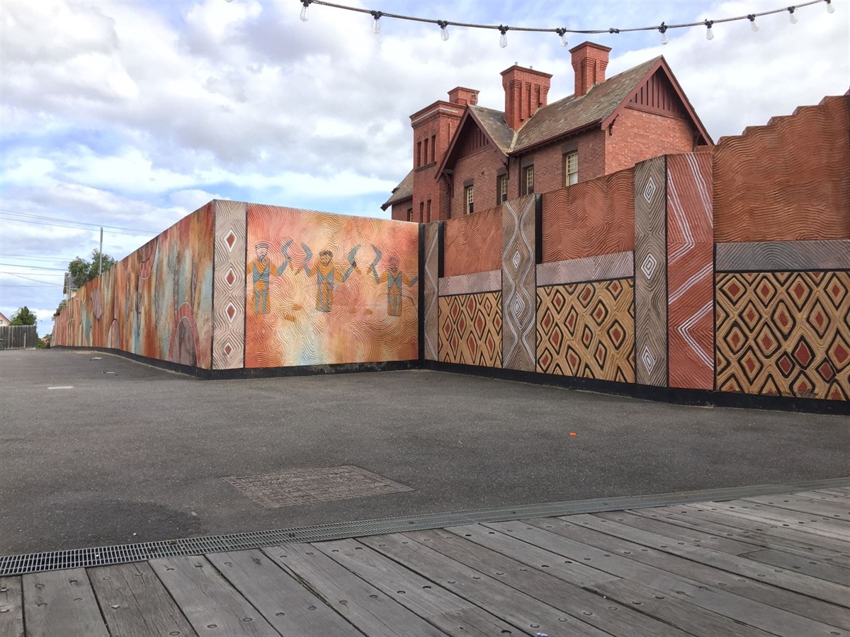 Homage to Victorian First Peoples - Ray Thomas Darebin Arts